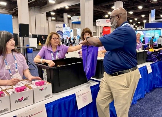 ISSA Rallies Hundreds of Show Attendees to Fight Period Poverty at Third Annual Service Project ...